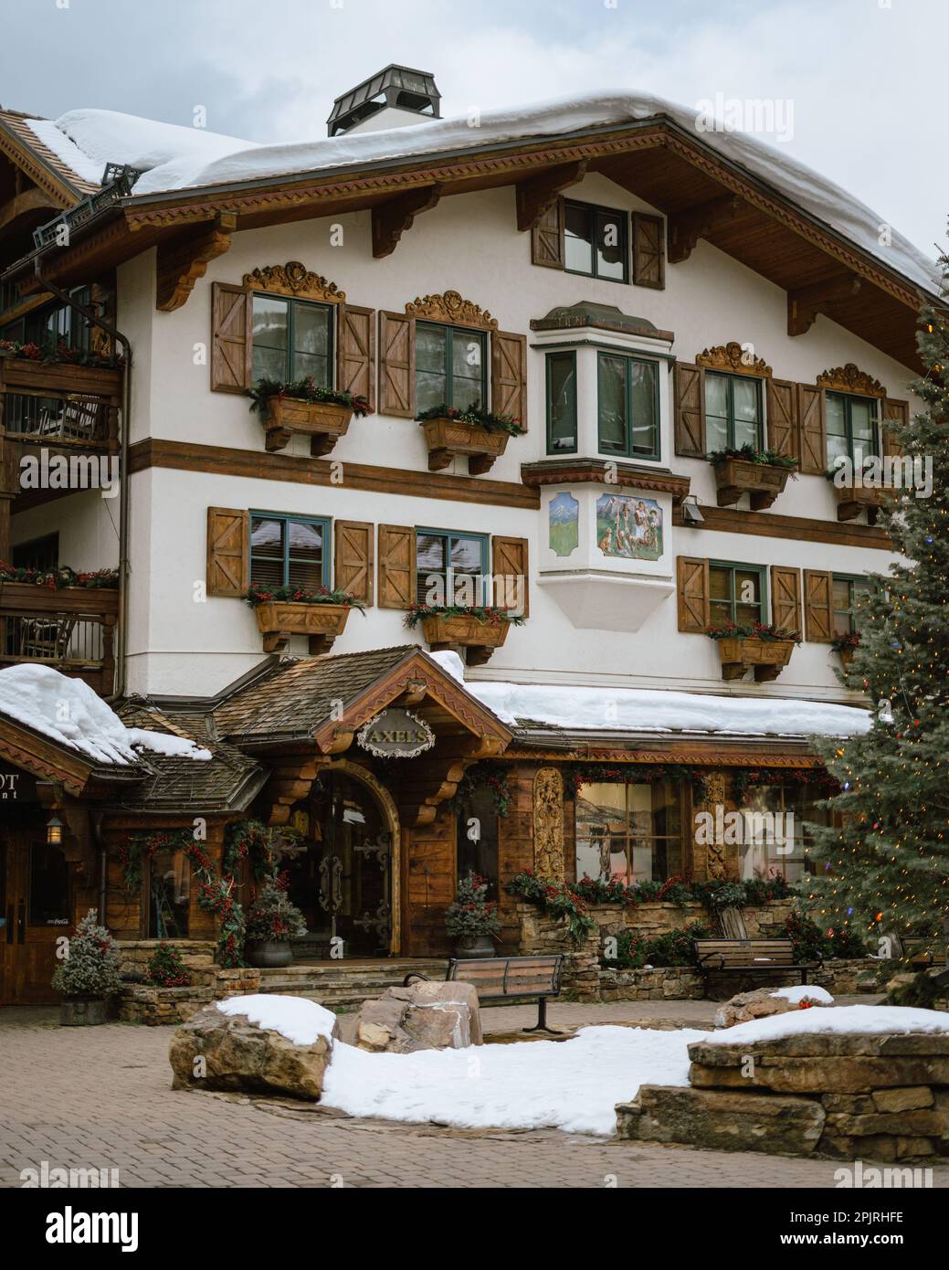 Axels storefront, Vail, Colorado Stock Photo - Alamy