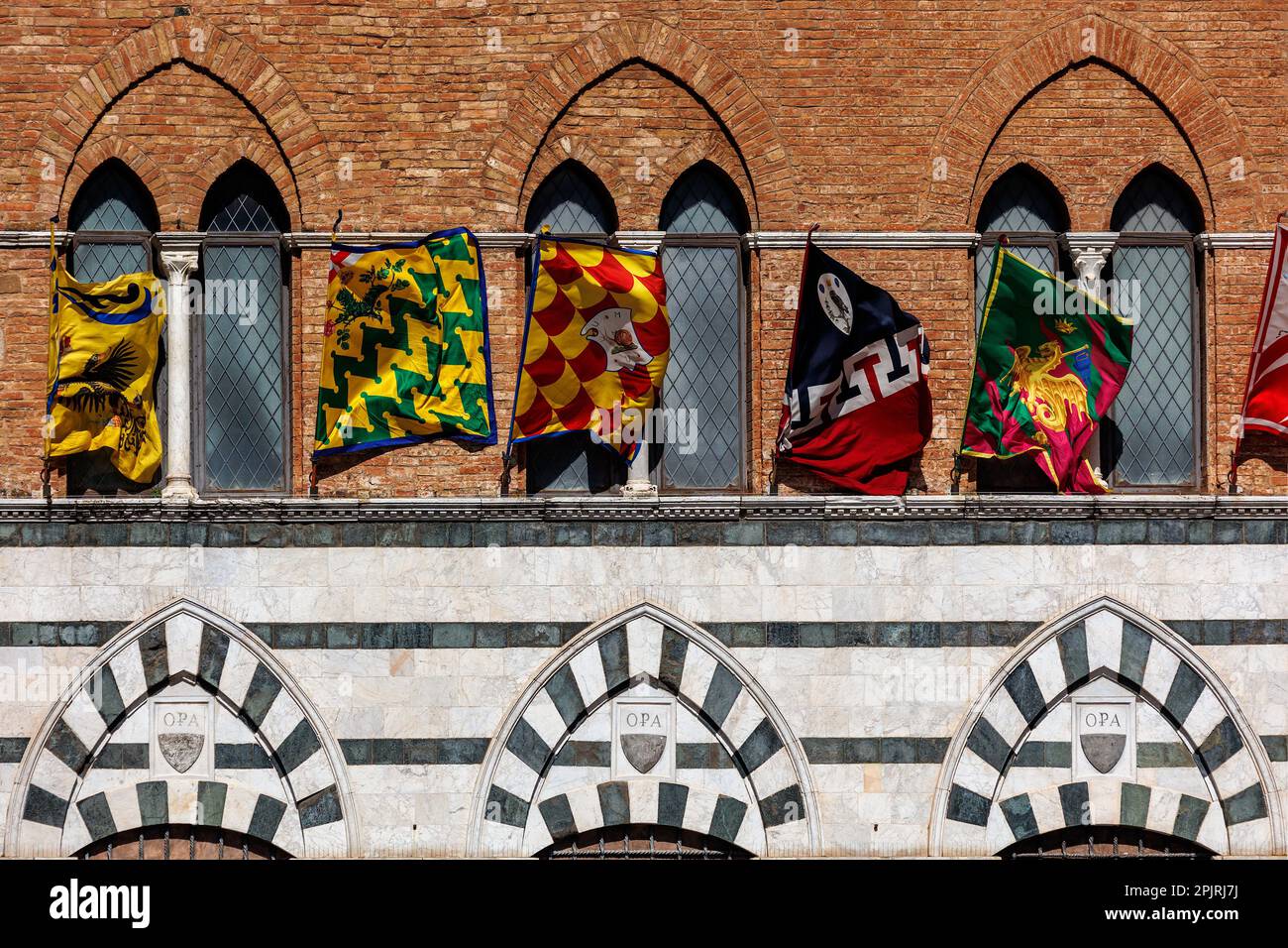 Contrada flags siena hi-res stock photography and images - Alamy