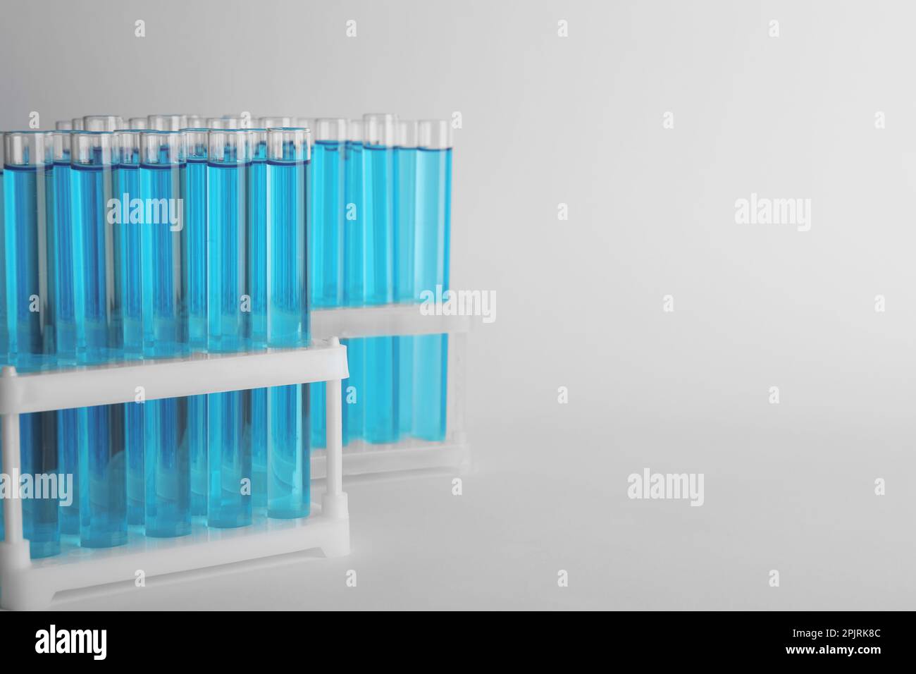 Experiment test tubes racks hi-res stock photography and images - Alamy