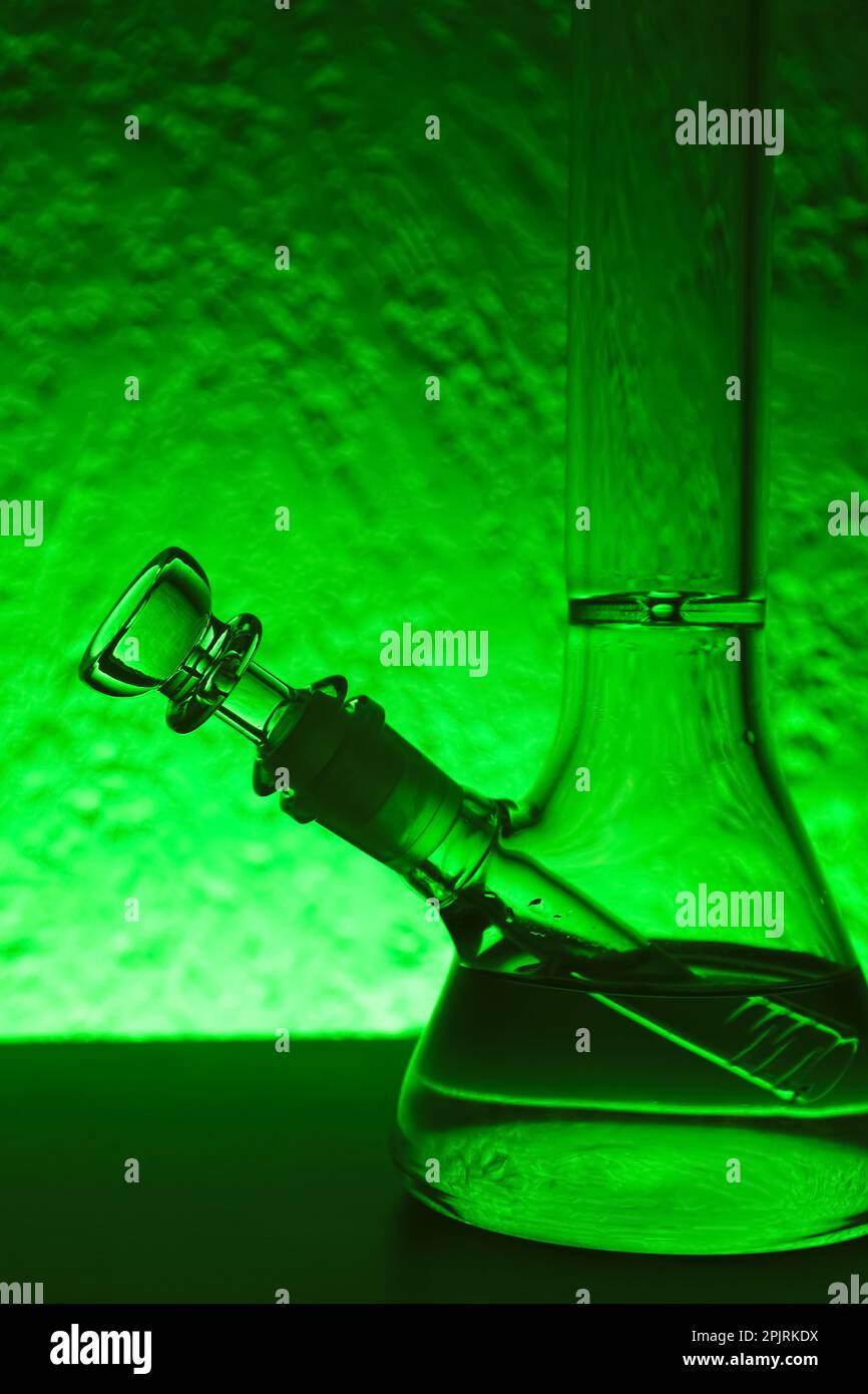 Glass flask for smoking hi-res stock photography and images - Alamy