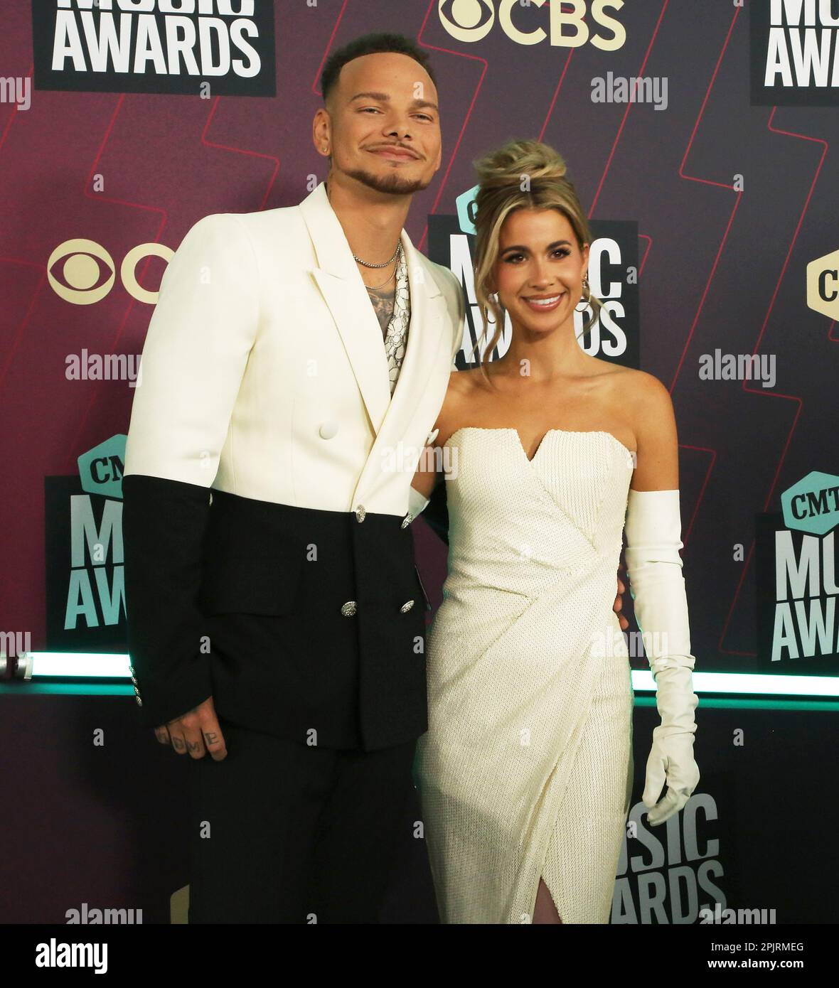 Katelyn brown kane brown hi-res stock photography and images - Alamy