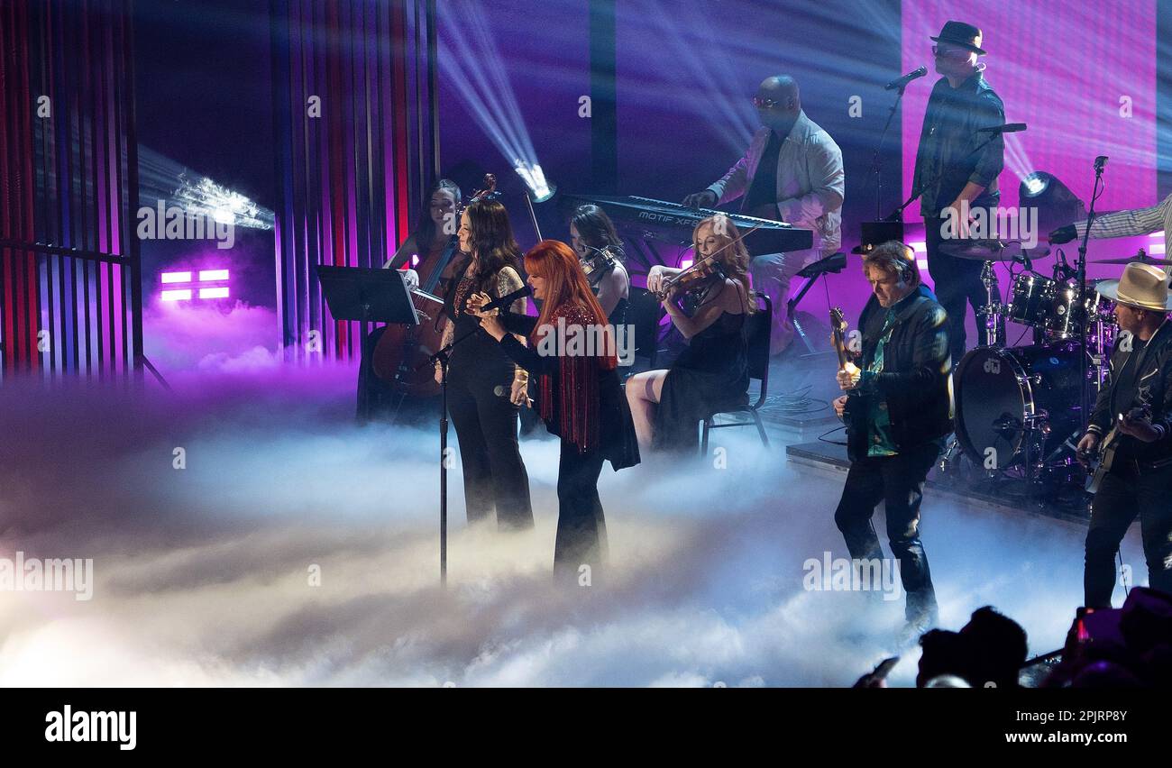 Ashley McBryde, Wynonna Judd perform during the 2023 CMT Music Awards ...