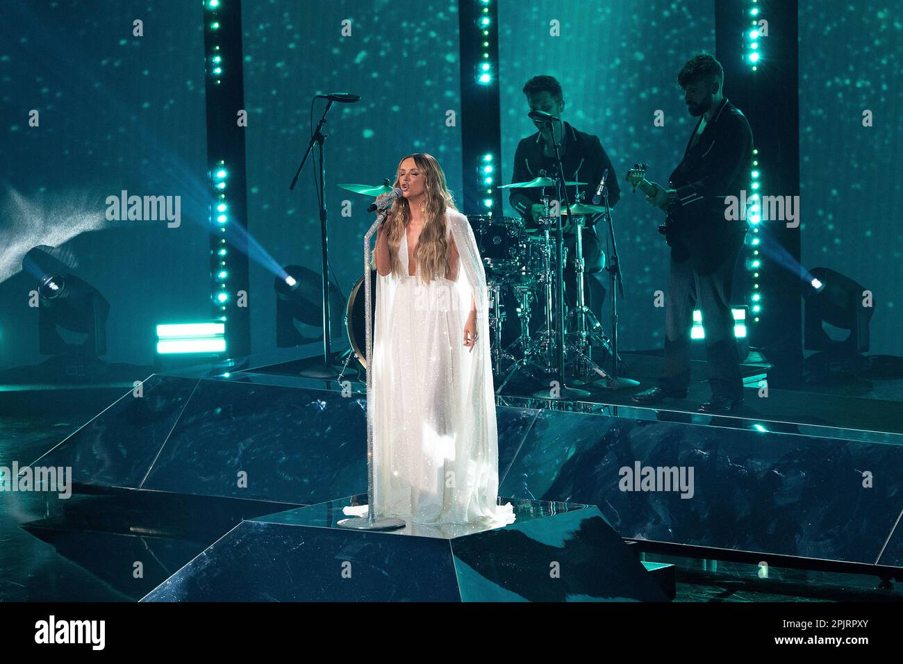 Carly pearce 2023 hi-res stock photography and images - Alamy