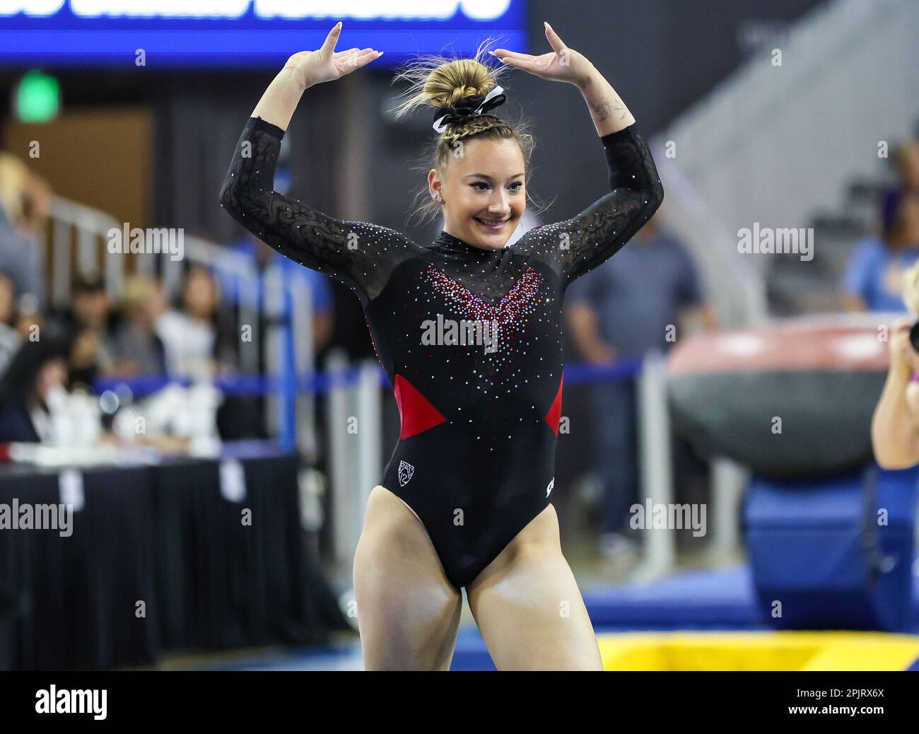 Los Angeles, OK, USA. 1st Apr, 2023. Utah's Makenna Smith performs her ...