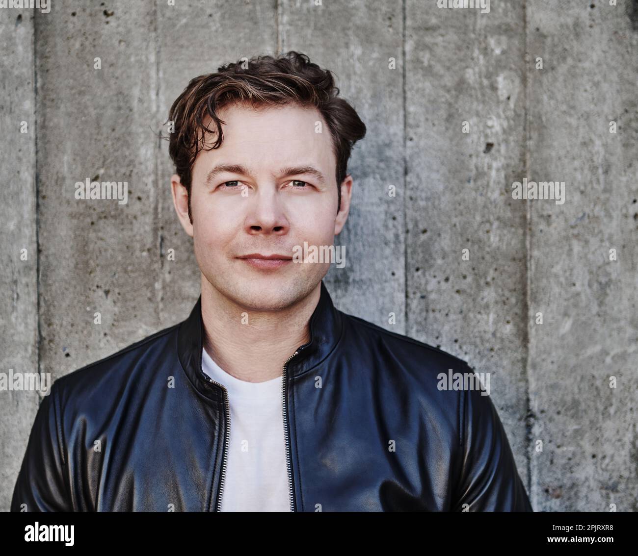 Person in urban setting hi-res stock photography and images - Alamy