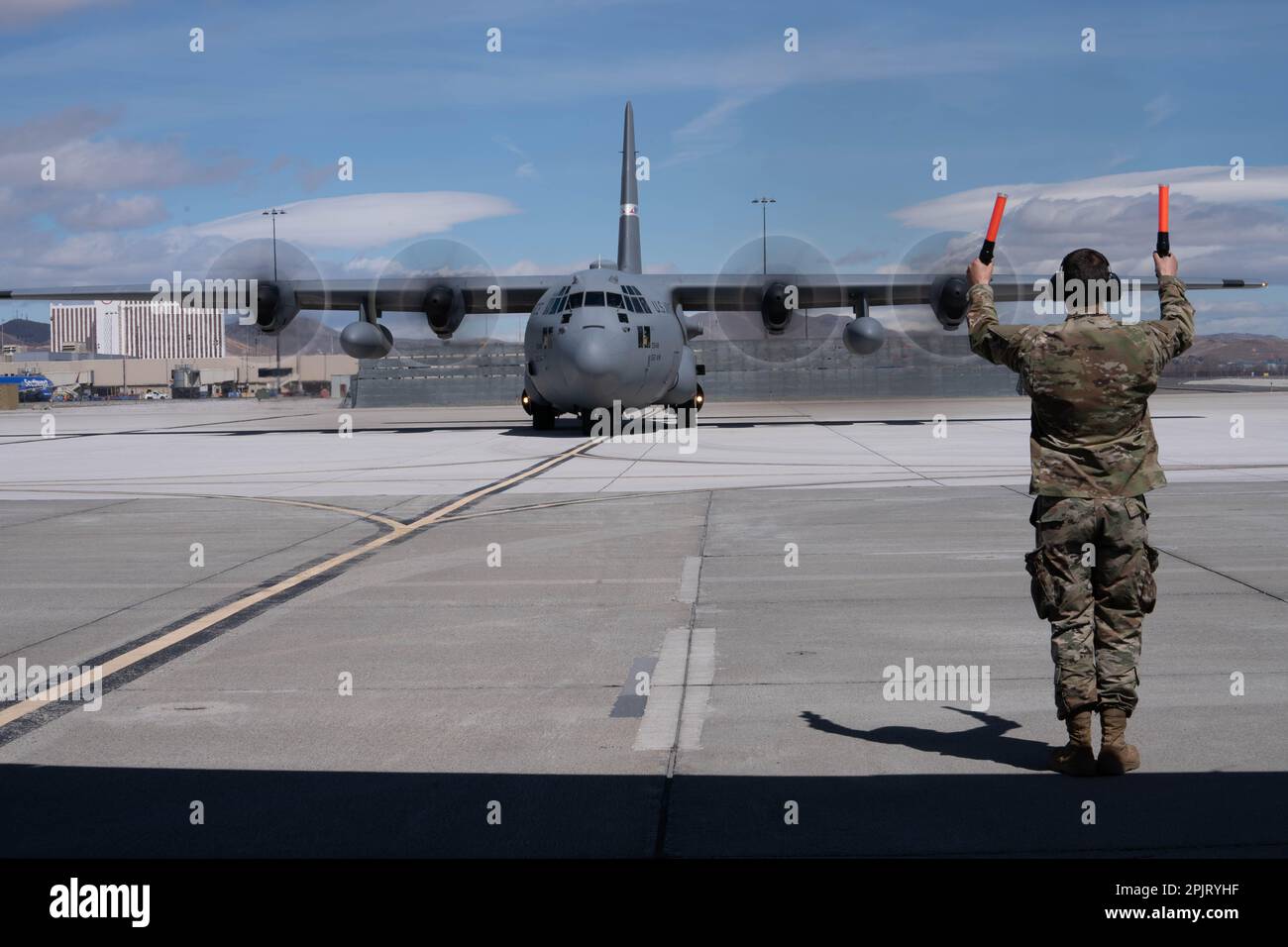 153rd airlift wing hi-res stock photography and images - Alamy