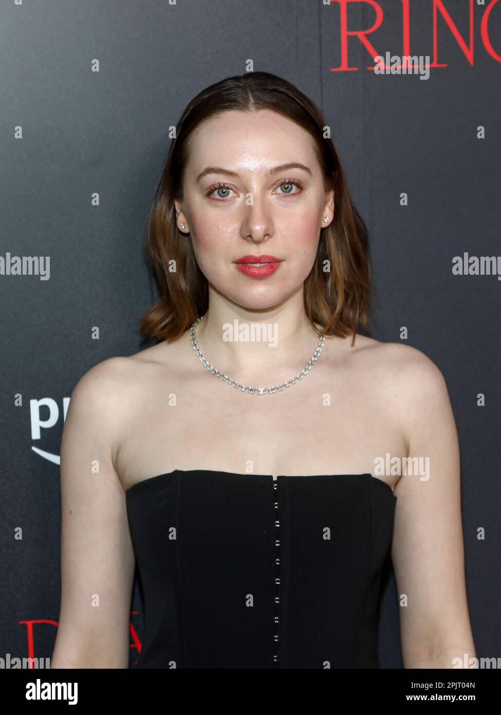 Actor Kitty Hawthorne attends the world premiere of "Dead Ringers" at ...