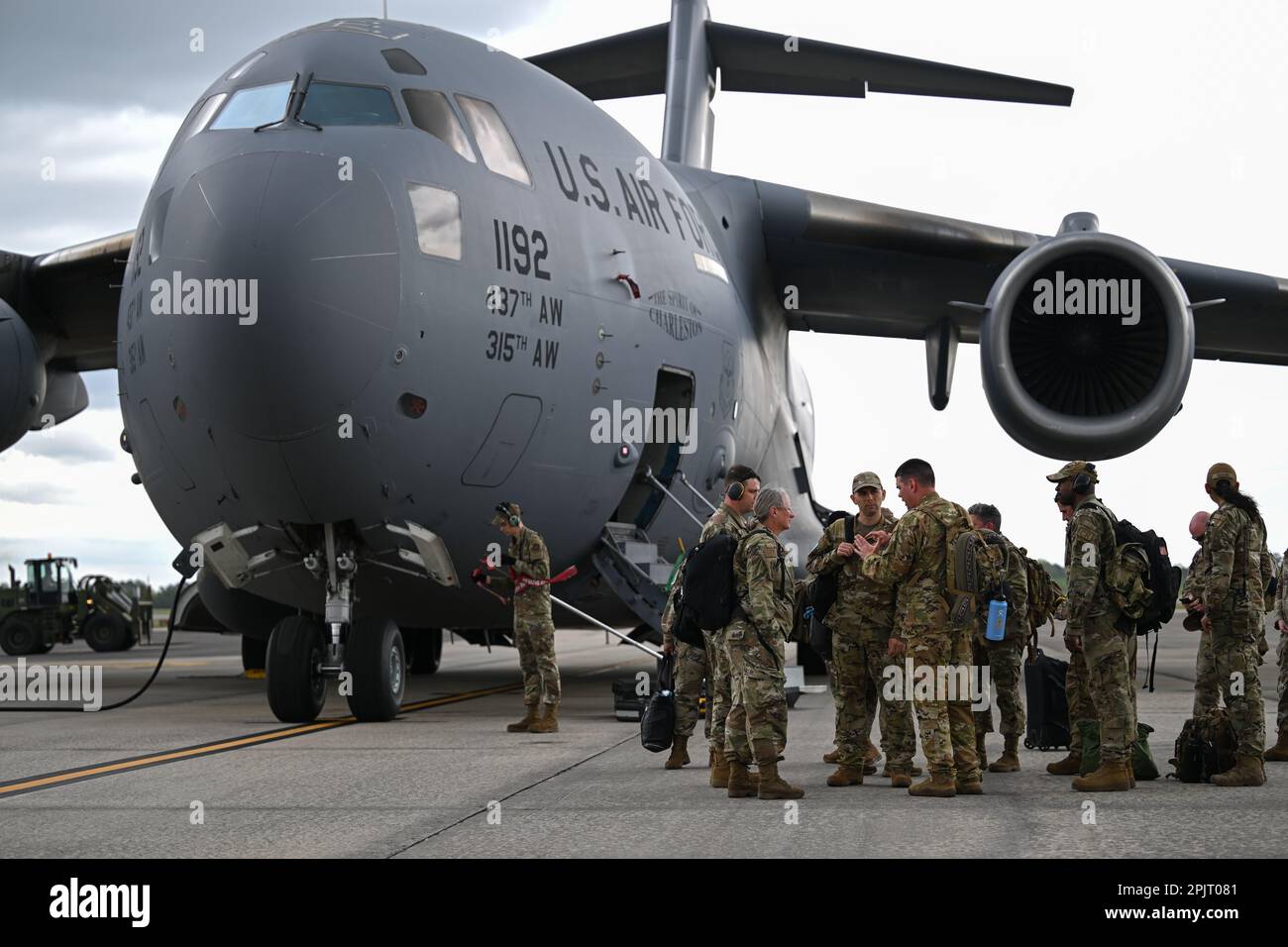 Contingency response flight hi-res stock photography and images - Alamy