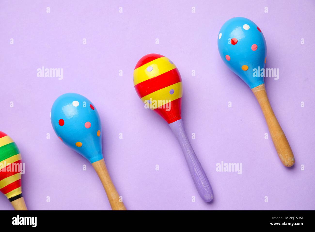Maracas mexican instrument musical hi-res stock photography and images ...