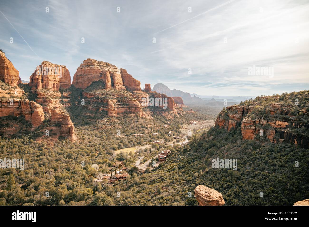 View of Boynton Canyon and Enchantment Resort tfrom high cliff above ...
