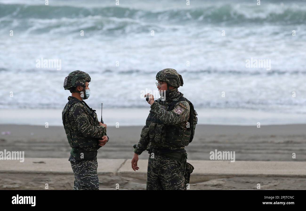 Republic of China Armed Forces (ROC Armed Forces) personnel attend a ...