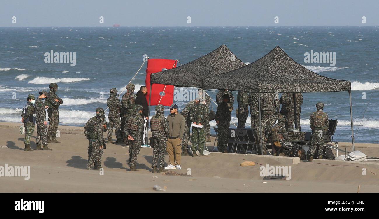 Republic of China Armed Forces (ROC Armed Forces) personnel attend a ...