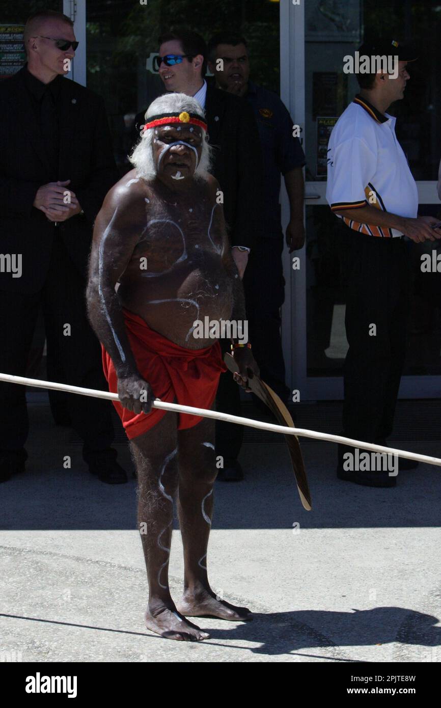 Prince William visits the Redfern Community Centre for indigenous ...