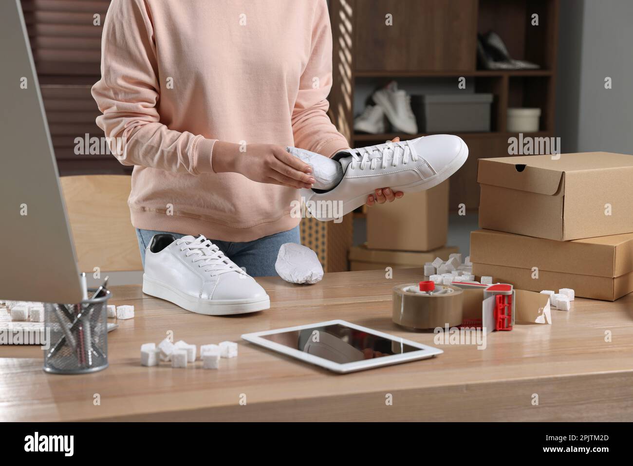 Sneakers shoes packing hi-res stock photography and images - Alamy