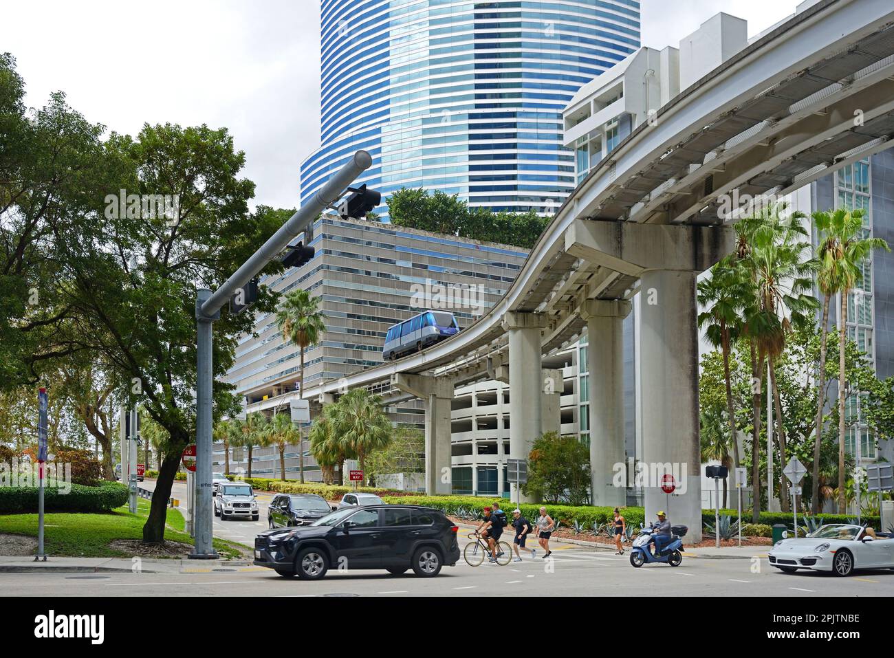 Metromover, free mass transit automated people mover train system ...