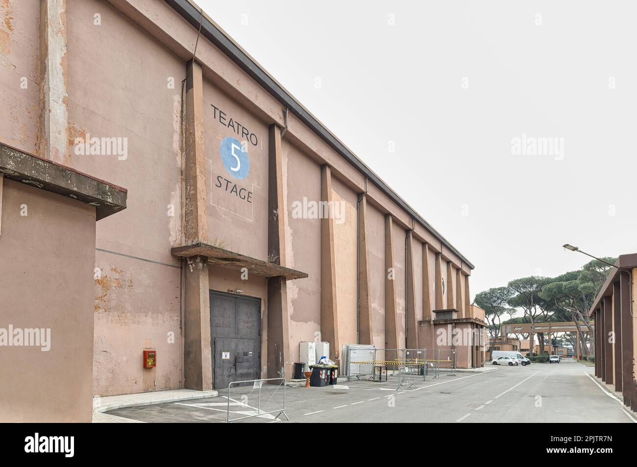 Studio 5 cinecitta hi-res stock photography and images - Alamy