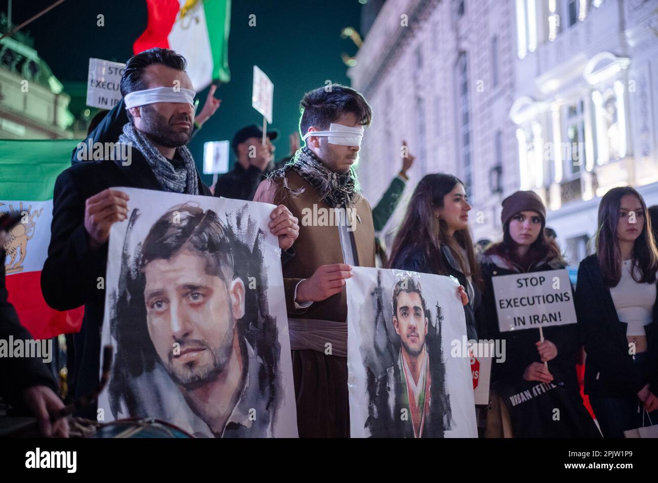 British-Iranians and supporters gathered in in Piccadilly Circus to ...