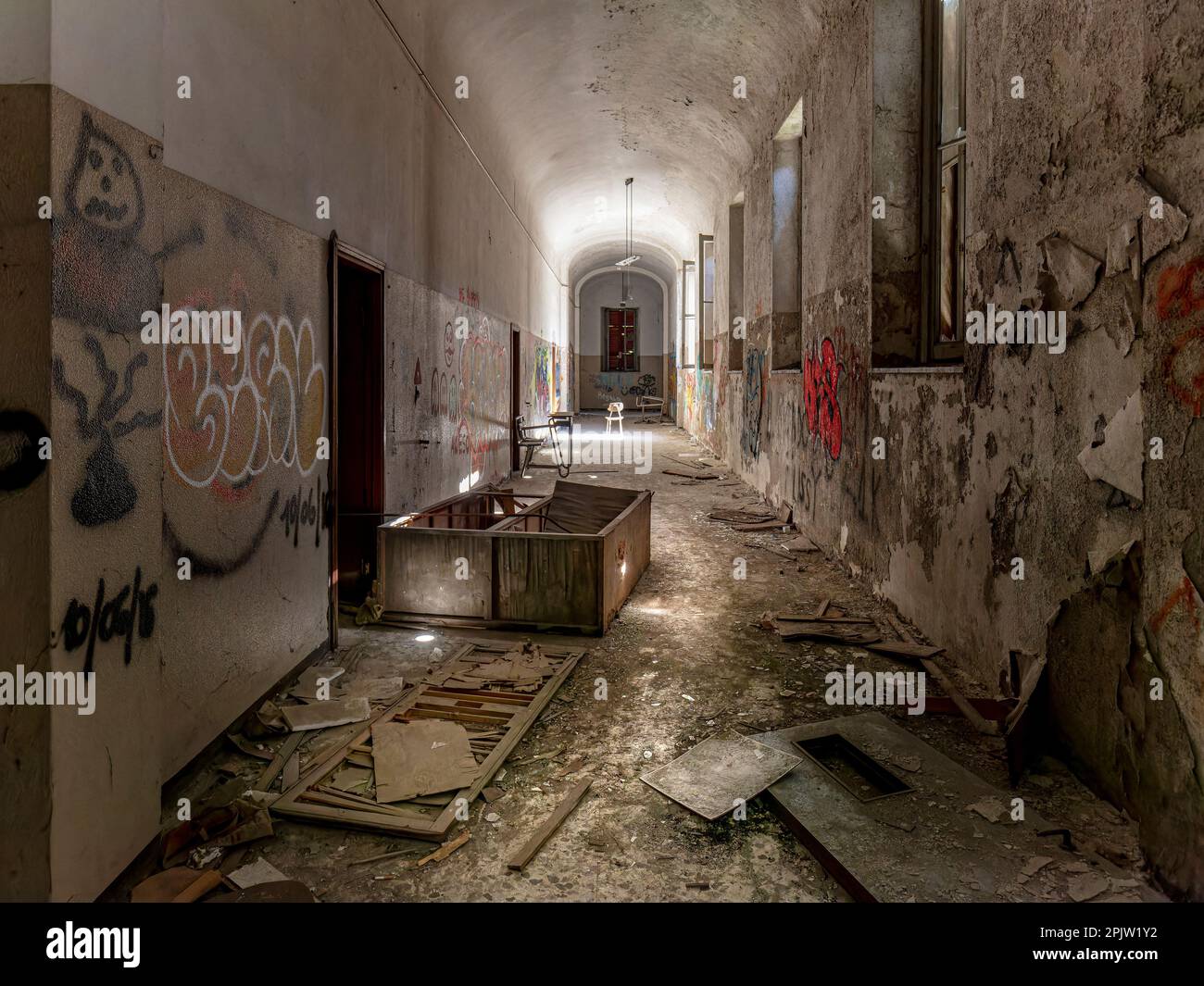 Vandalised hi-res stock photography and images - Alamy