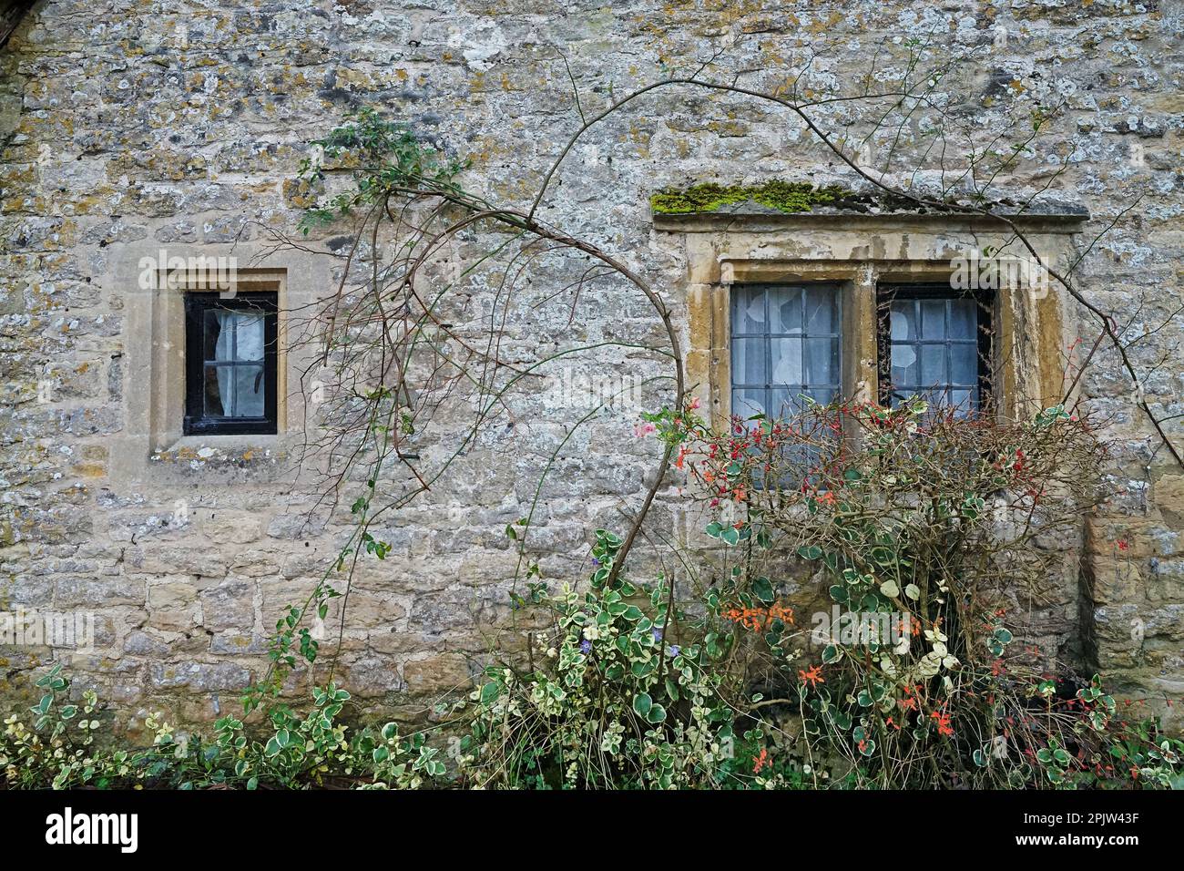 Exterior architecture design of cottages on Arlington Row at 'Bibury ...