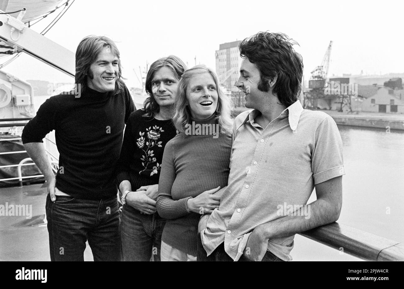 STOCKHOLM 1972-08-03Musician Paul McCartney, (right) on the Finnish ...