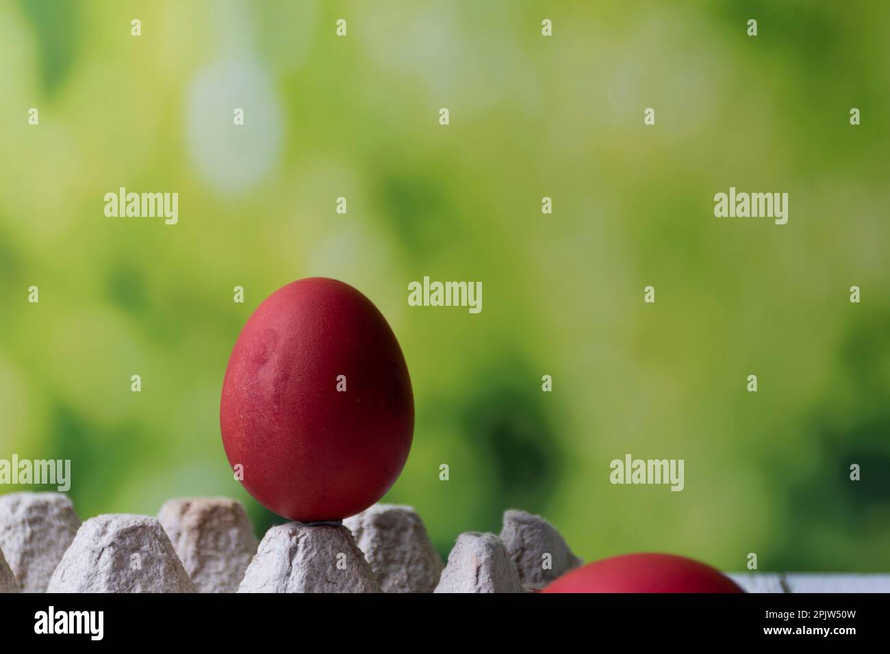 Red easter egg Stock Photo - Alamy