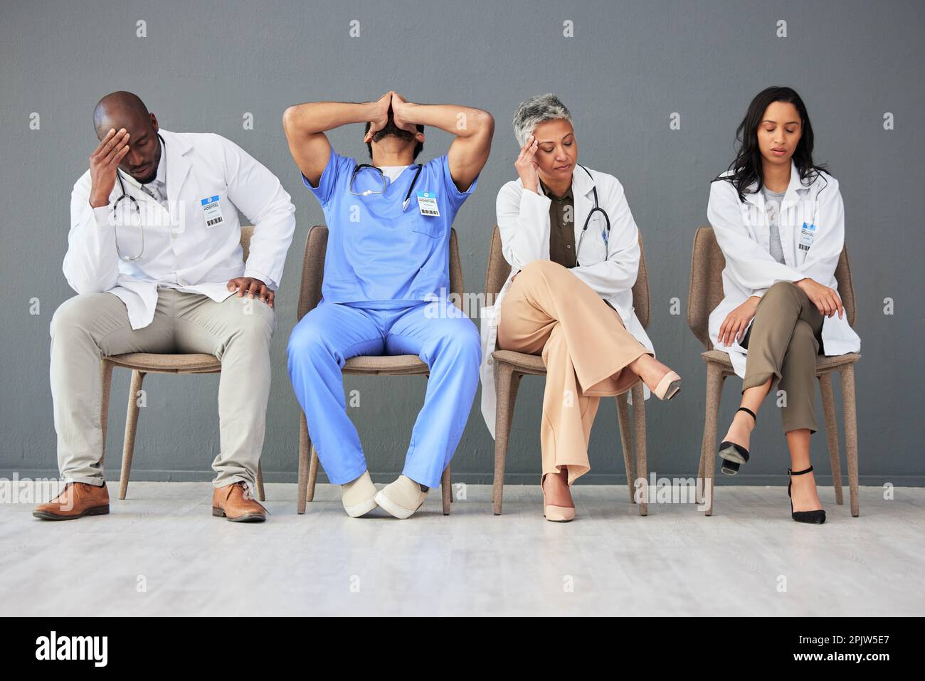 Sad people hospital hallway hi-res stock photography and images - Alamy