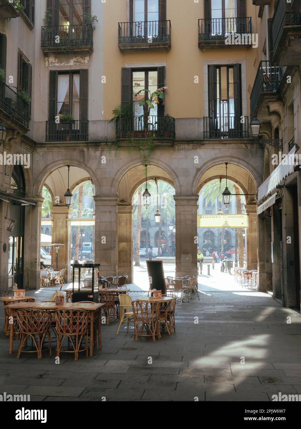 Barcelonas architecture hi-res stock photography and images - Alamy