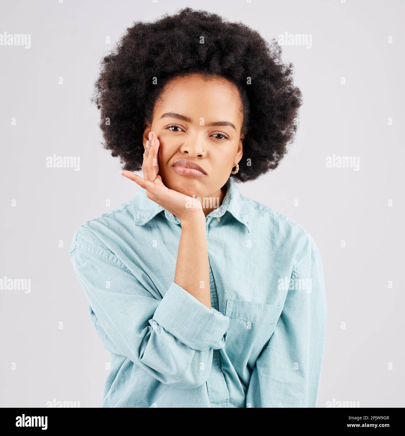 Annoyed facial expression hi-res stock photography and images - Alamy