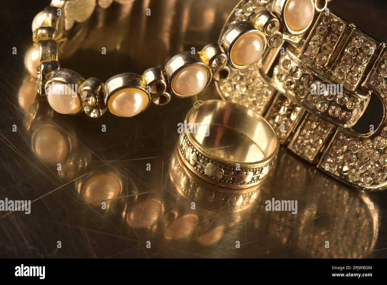 Woman acessory hi-res stock photography and images - Alamy