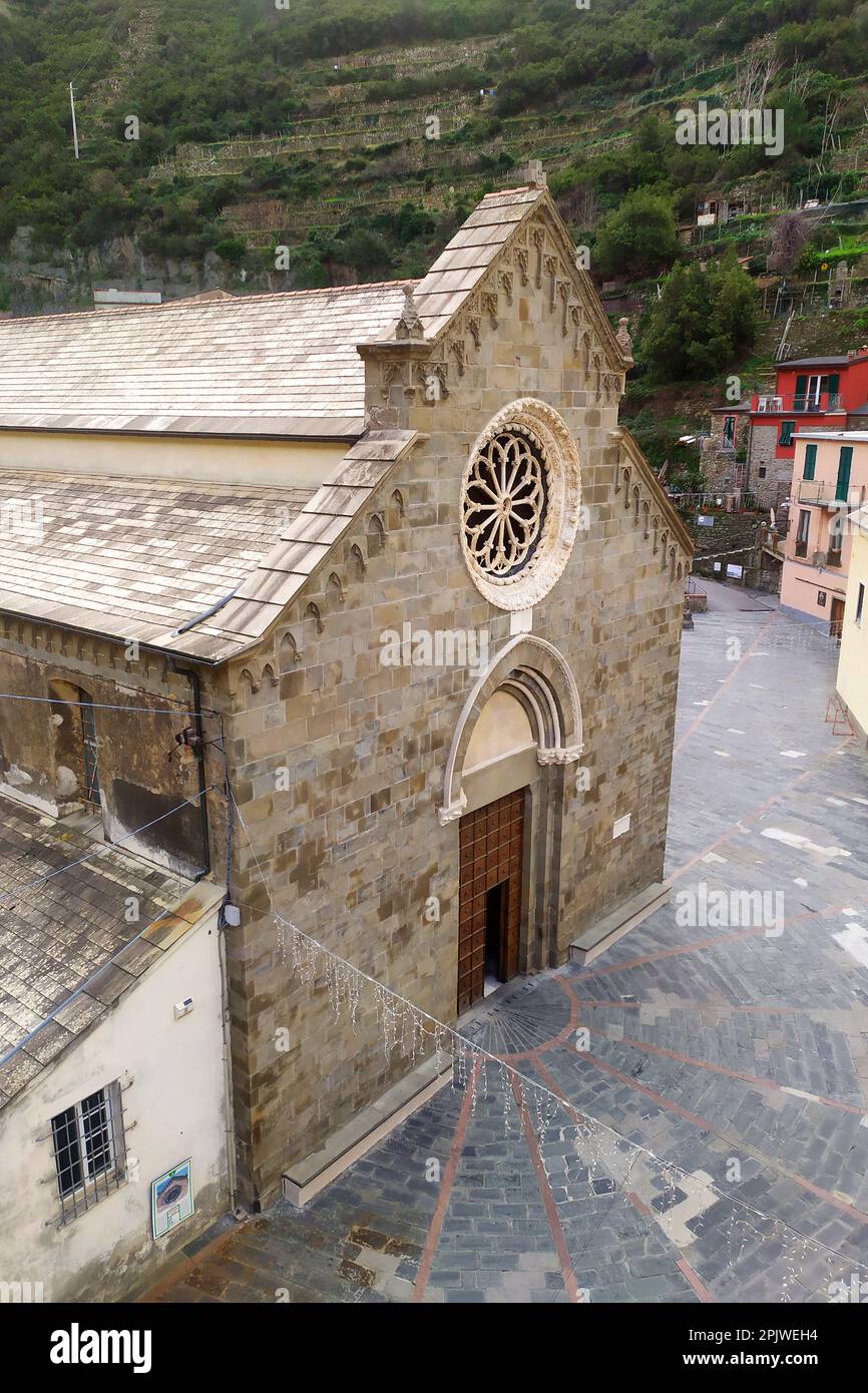 Church of San Lorenzo, Manarola, Cinque Terre, Ligury, Italy, Europe ...