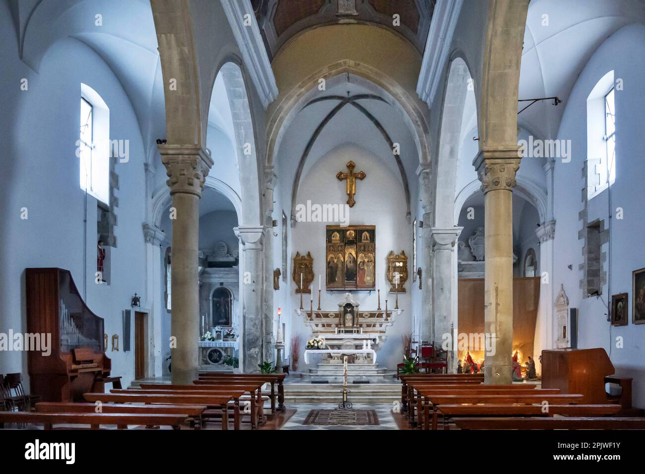 Church of San Lorenzo, Interior, Manarola, Cinque Terre, Ligury, Italy ...