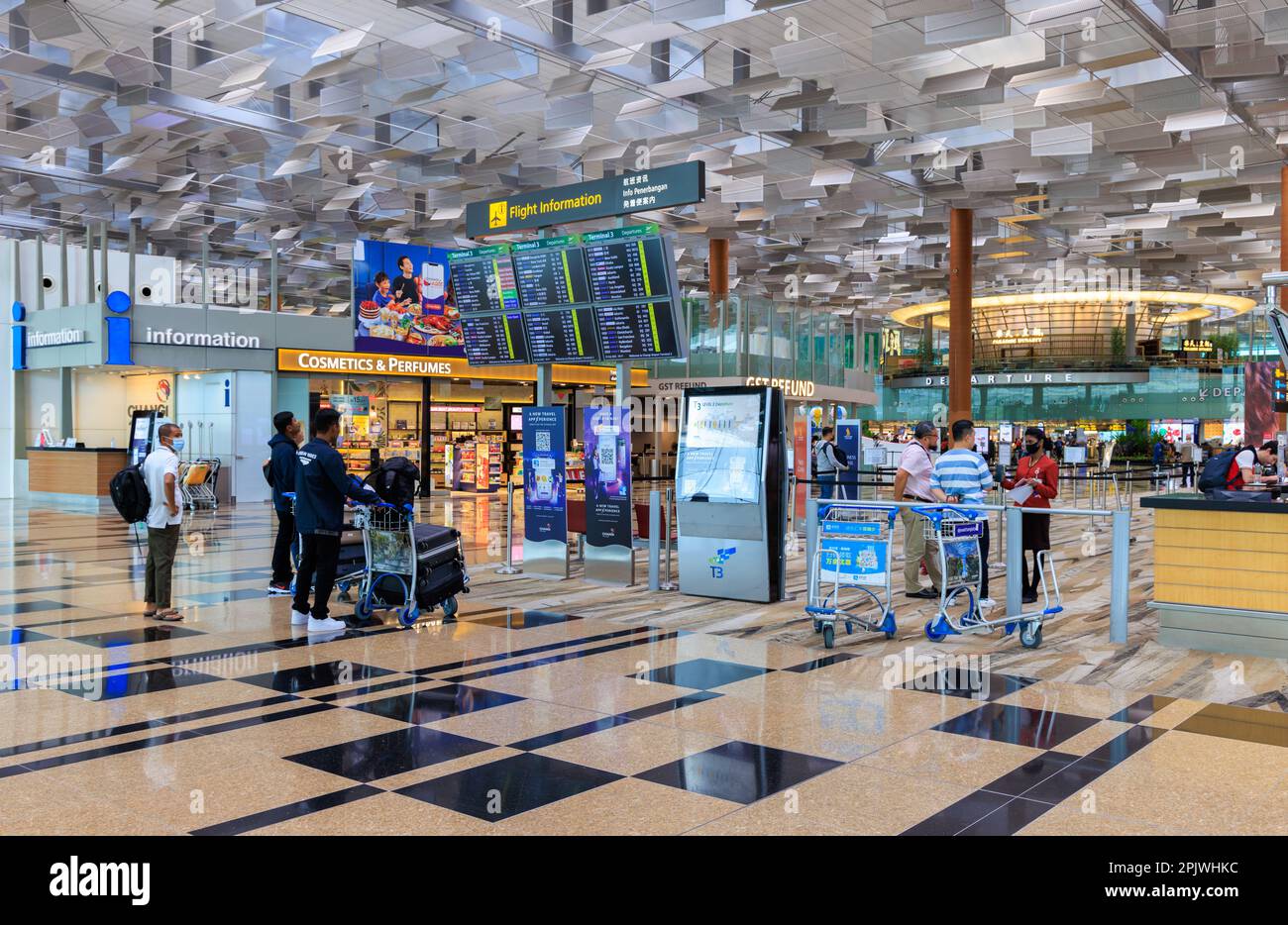 Inside Changi Airport Terminal 3, Singapore Stock Photo - Alamy