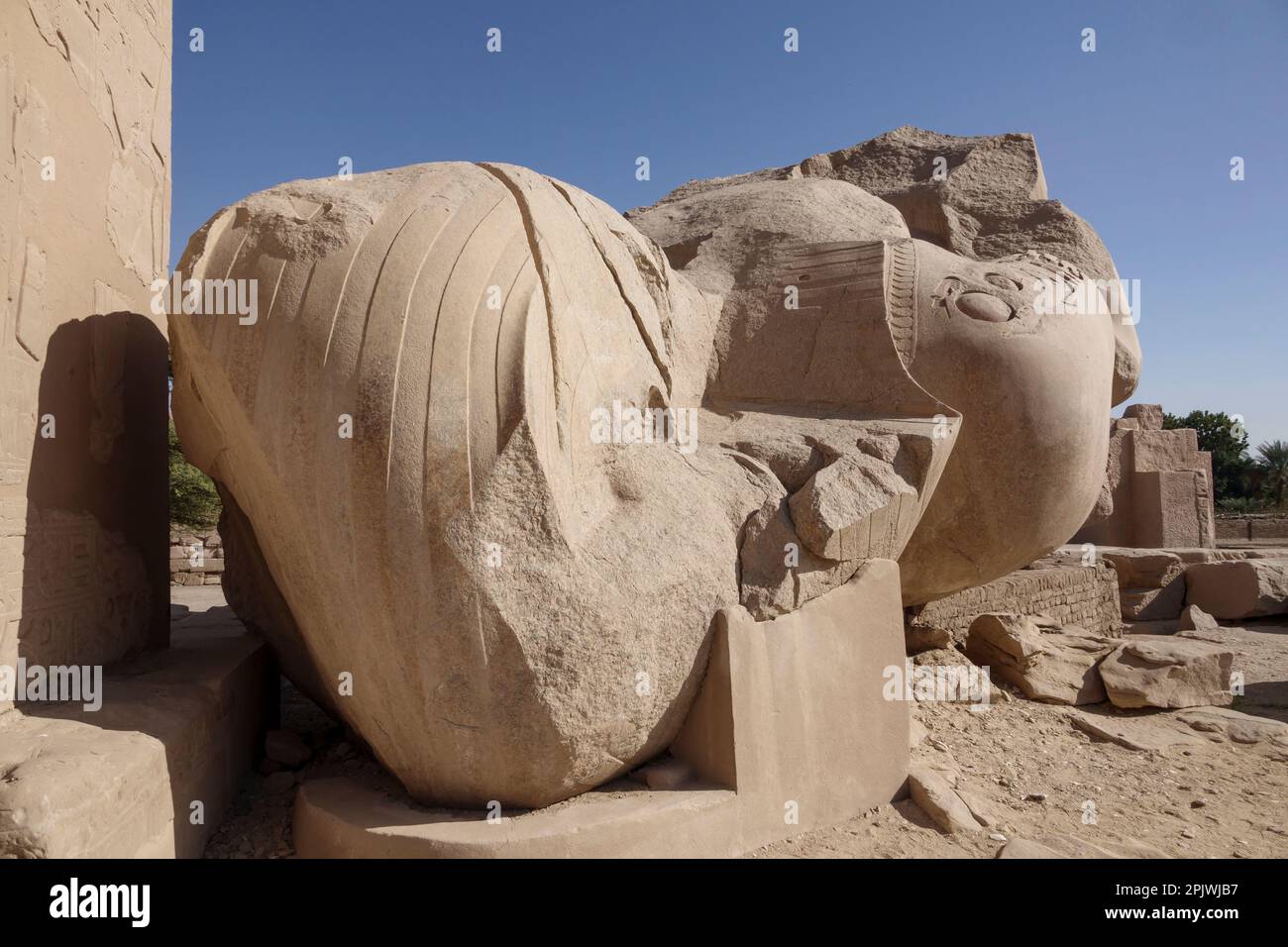 Fallen Colossus in the Ramesseum, Mortuary Temple of Ramesses II on ...