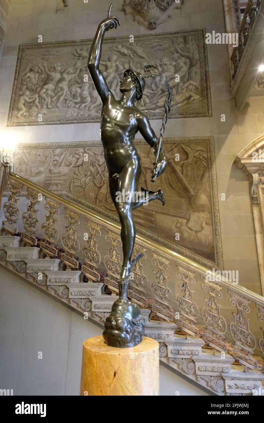 Sculpture Statue Figurehead Chatsworth House Derbyshire Stock Photo - Alamy