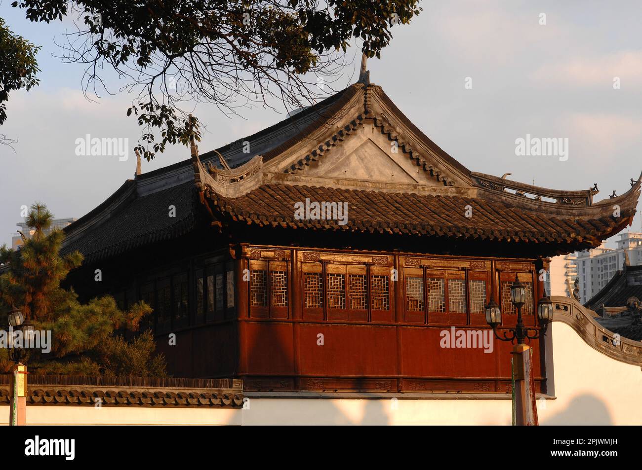 The Mandarin Yu Garden Bazar in the Old City. Shanghai, China, Asia ...