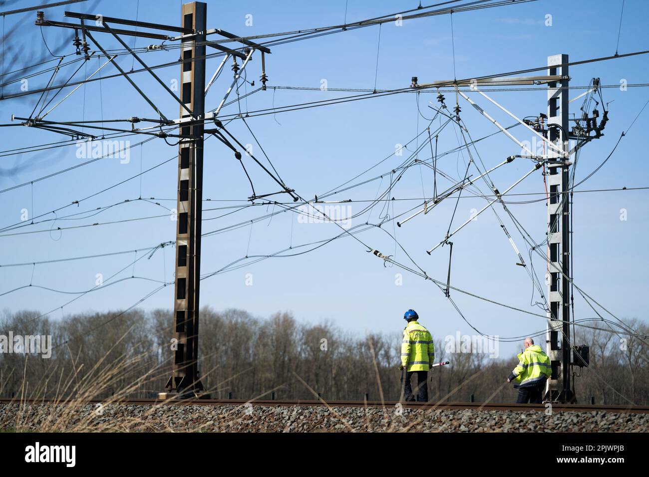 Voorschoten, Netherlands, 04/03/2023. Broken overhead lines in a ...