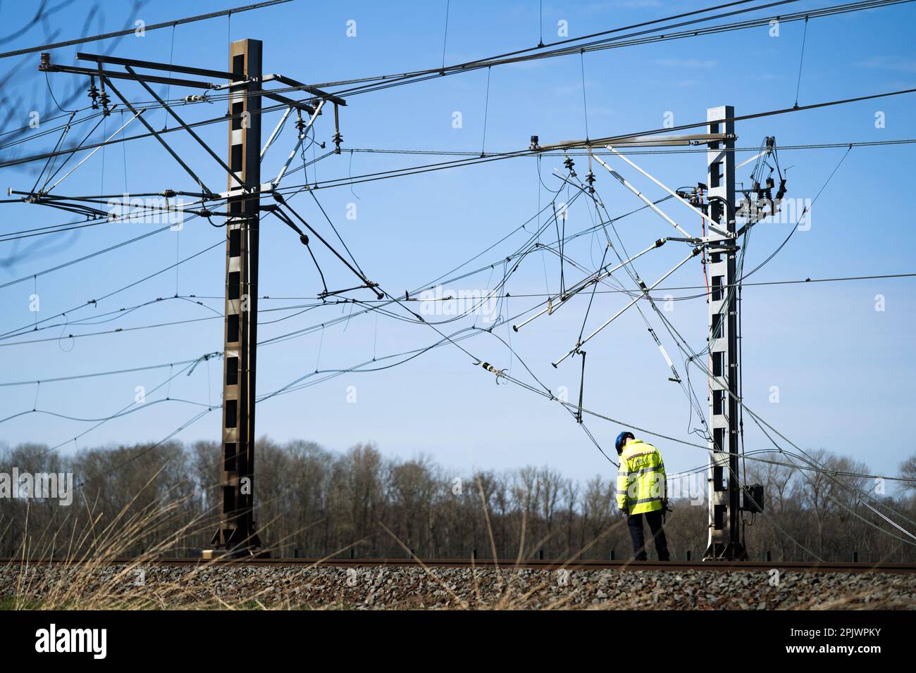 Voorschoten, Netherlands, 04/03/2023. Broken overhead lines in a ...