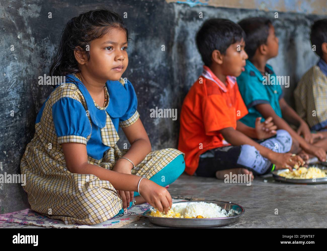 Student having mid day meal at school Stock Photo - Alamy
