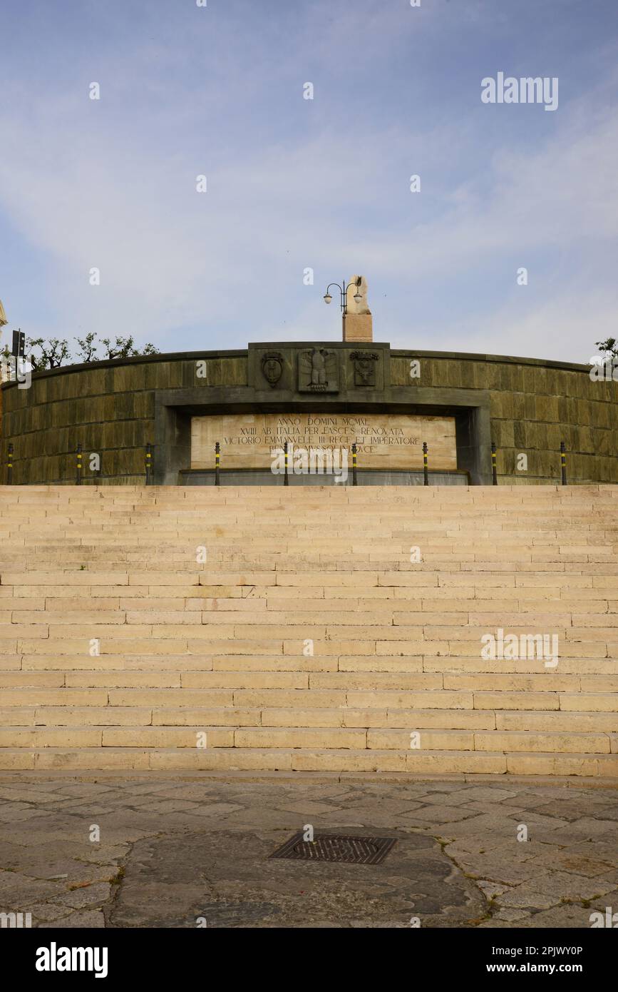 The monument to the approximately 500 fallen from Brindisi in the First ...