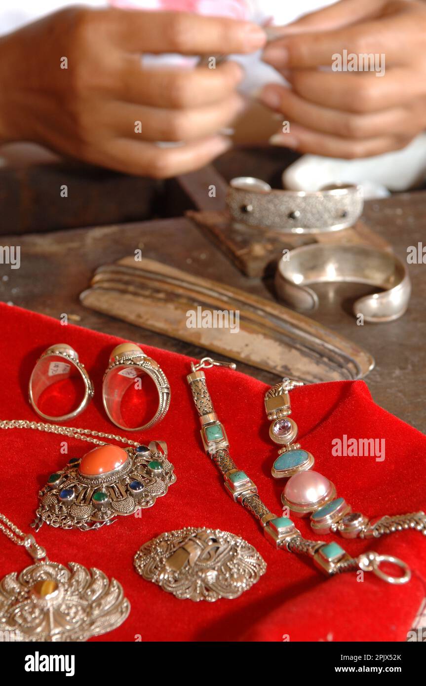 Dewi's silversmith in Celuk Sukawati, Bali Stock Photo - Alamy