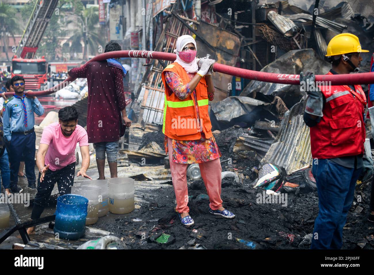 Dhaka, Bangladesh. 04th Apr, 2023. Firefighters, rescue workers, local ...