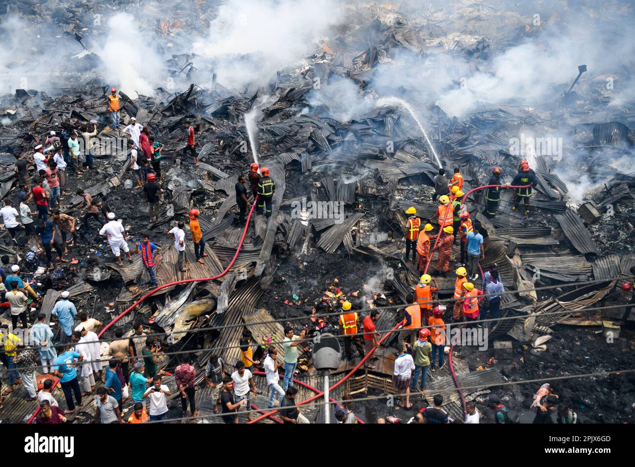 Dhaka, Bangladesh. 04th Apr, 2023. (EDITOR'S NOTE: Image taken with a ...