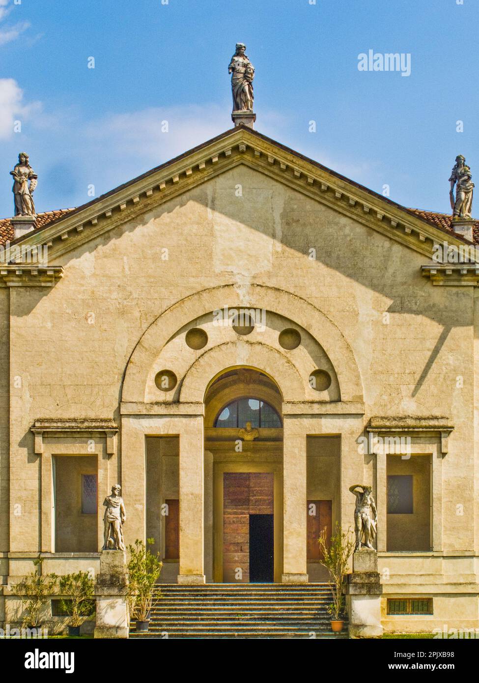 Villa pojane hi-res stock photography and images - Alamy