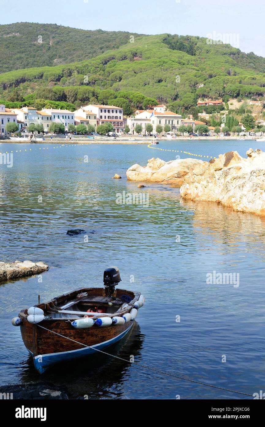 Tuscan aricipelago hi-res stock photography and images - Alamy
