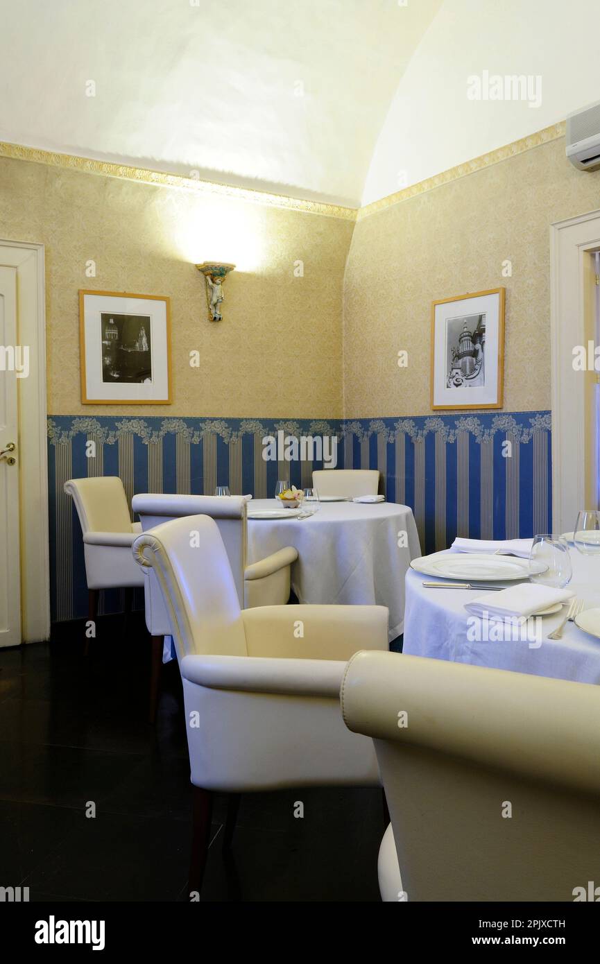 Chef Ciccio Sultano of the Duomo restaurant, with two Michelin stars ...