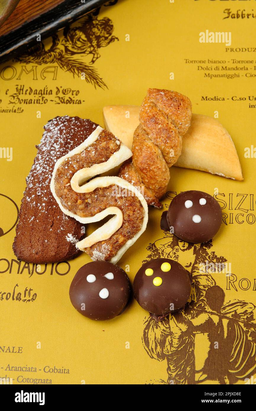 Assorted cookies from the Modican tradition at L'Antica Dolceria ...