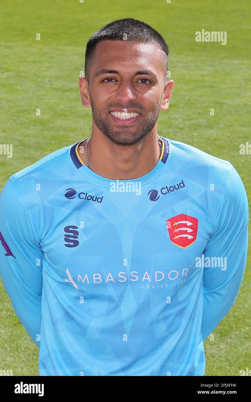 Feroze Khushi in Royal London One Day Cup kit during the Essex CCC ...