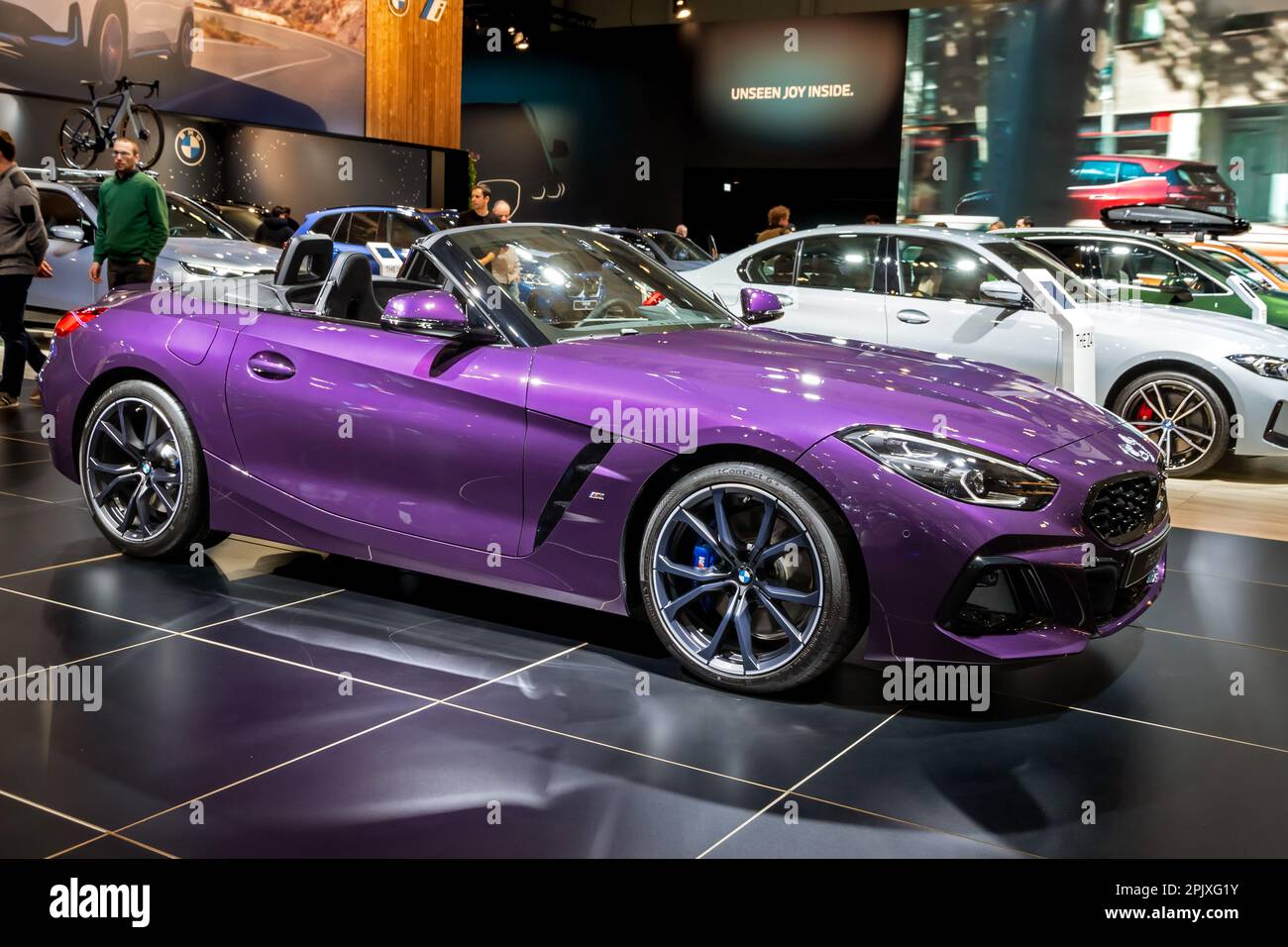 BMW Z4 Roadster (G29) M40i Ultimate sports car showcased at the ...