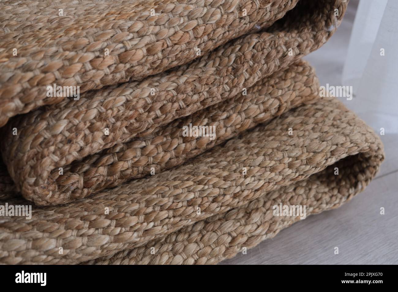 Wicker jute rug, modern natural braided jute living area rug design ...