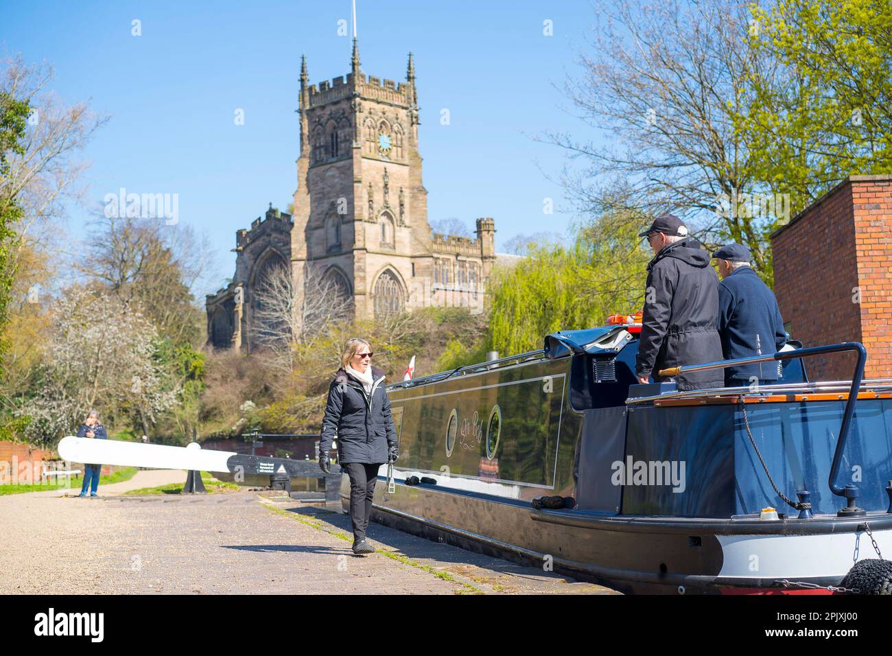 Kidderminster, UK. 4th April, 2023. UK weather: plenty of spring ...